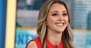 Taylor Riggs: Age, measurements, net worth, husband, baby, career
